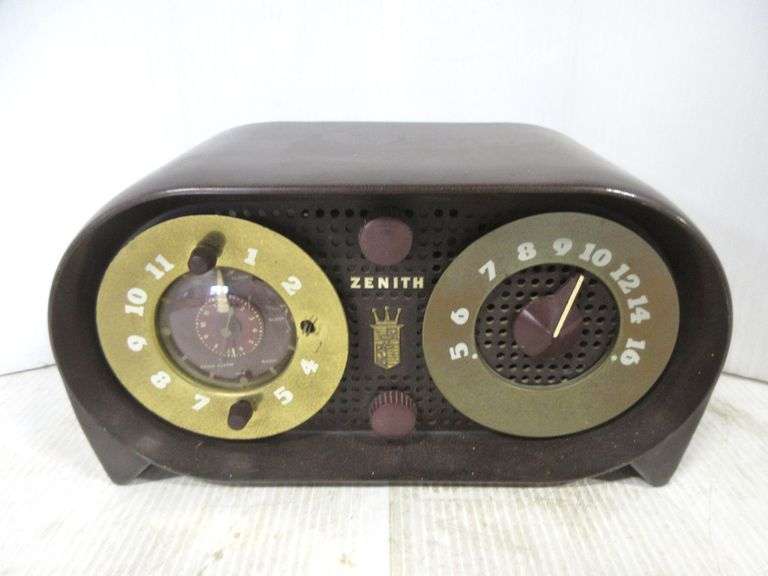 1950s Zenith "Owl Eyes" radio, 11 1/2"W, great for age - Albrecht ...