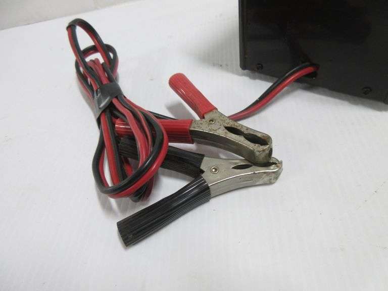 Schauer auto start 12V battery charger, 8 Amp to 40 Amp, model J40 ...