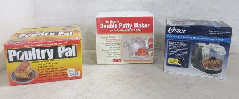 Kitchen items, includes: 3-Cup Oster chopper, Weston burger patty maker ...