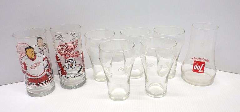 (5) Coca-Cola International Glasses; 7-UP Uncola Glass; (2) Detroit Red ...