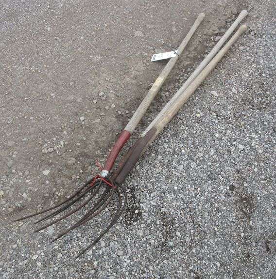 (3) Three-tine pitch forks, 64" to 60", very good, solid - Albrecht ...