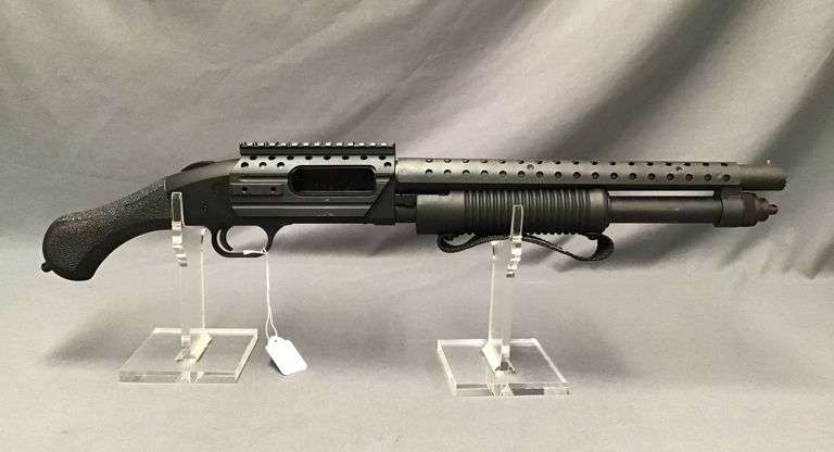 Mossberg 590 Shockwave, 12-gauge, chambered for 2 3/4" and 3" shells ...