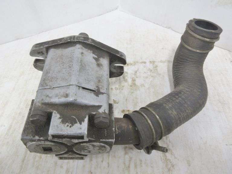 Borg-Warner hydraulic pump, works - Albrecht Auction Service