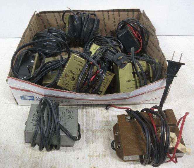 (10) Tyco train transformers, and a Bachmann transformer, all used ...