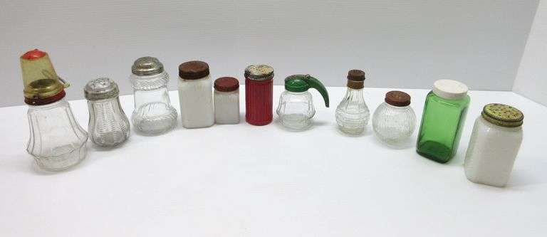 Federal Tool Chicago Spice/Nut Grinder with measured cap; (3) White ...