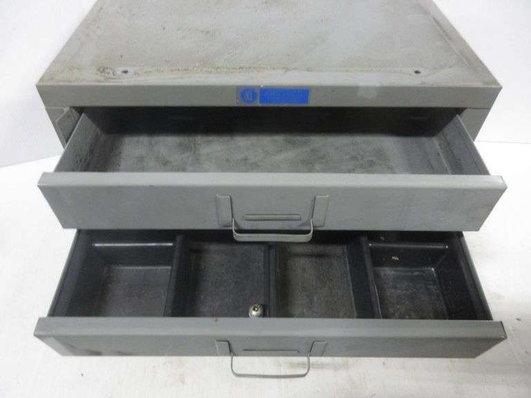 Van tool box storage, 18"W x 12"D x 12"H - Albrecht Auction Service