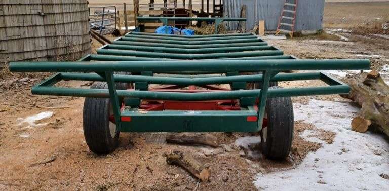 Diller Mfg. Round Bale Transport Wagon, 20' Long with a Gehl 12-Ton ...