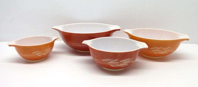 4-Piece Harvest Gold Pyrex Bowls, 6" to 10"Dia, a little paint loss ...