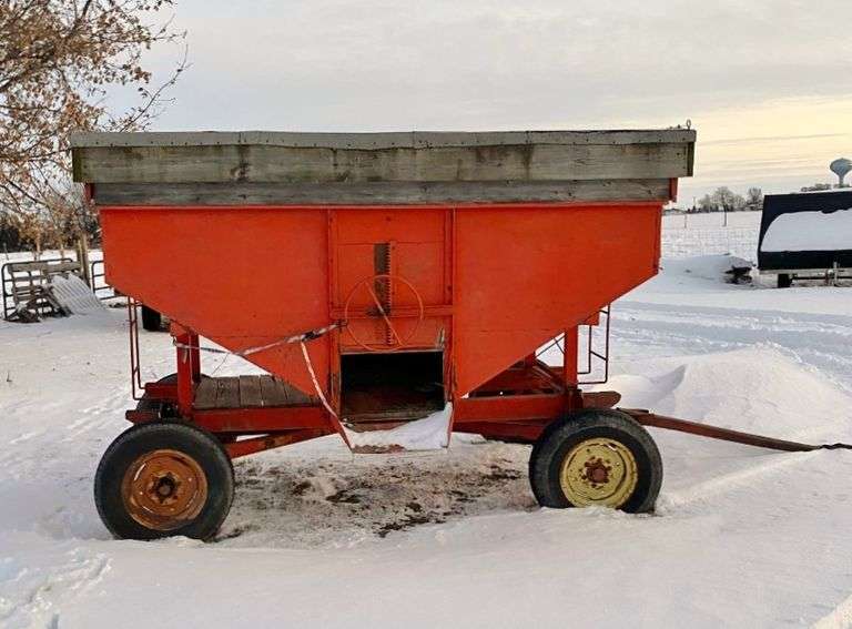 This item Selling ABSOLUTE! ~~~ 150-Bushel Gravity Wagon with a Shop ...