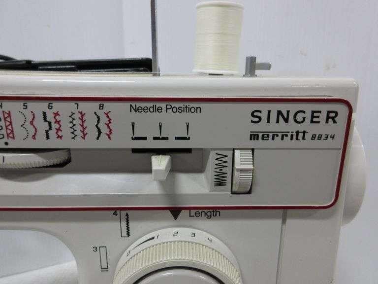 Singer sewing machine, Merritt 8834, comes with dust cover, plug runs ...