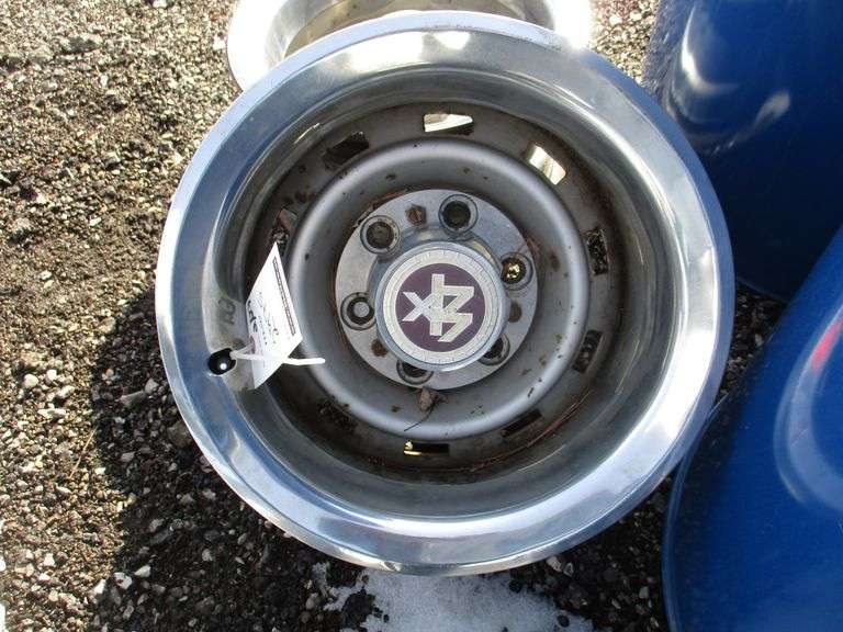 Pair of 1973-1987 square body chevy 4x4 truck 6-lug 15" x 8" rally ...