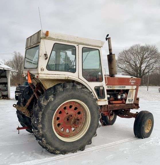 International Harvester 1466 Tractor, Comes with Duals and Weights ...