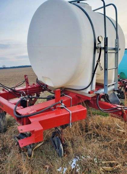 Shop Built 8-Row Folding Liquid Side Dresser, 900-Gallon Poly Tank ...