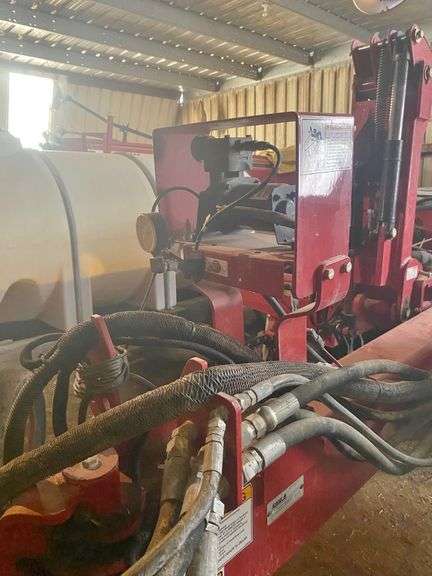 2012 Case 1250 Planter, 12-30" Row, 2x2 Liquid Fertilizer, In-Row Pop ...