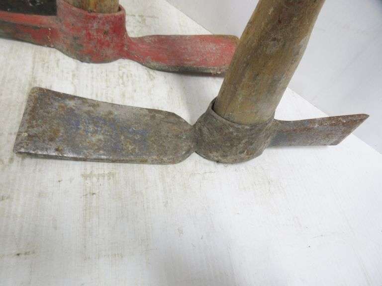 Ludell axe with fiberglass handle, and (2) Pickaxes, all good ...