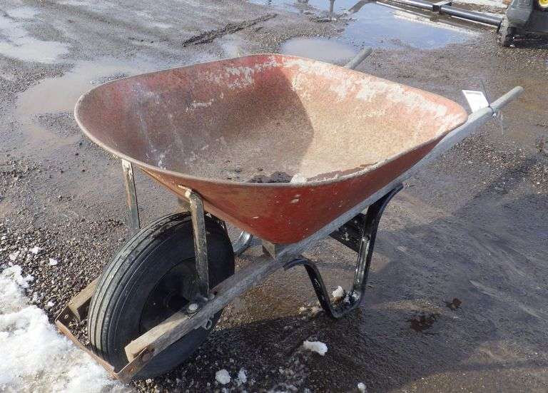 Wheelbarrow, shows use, works - Albrecht Auction Service