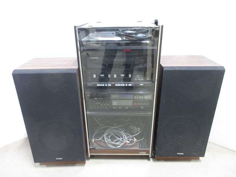 Fisher stereo system turntable MT-720, double cassette deck, AM/FM ...