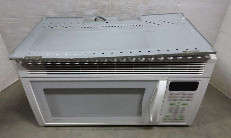 White goldstar microwave with mounting bracket, 1.5 cu. ft., worked ...