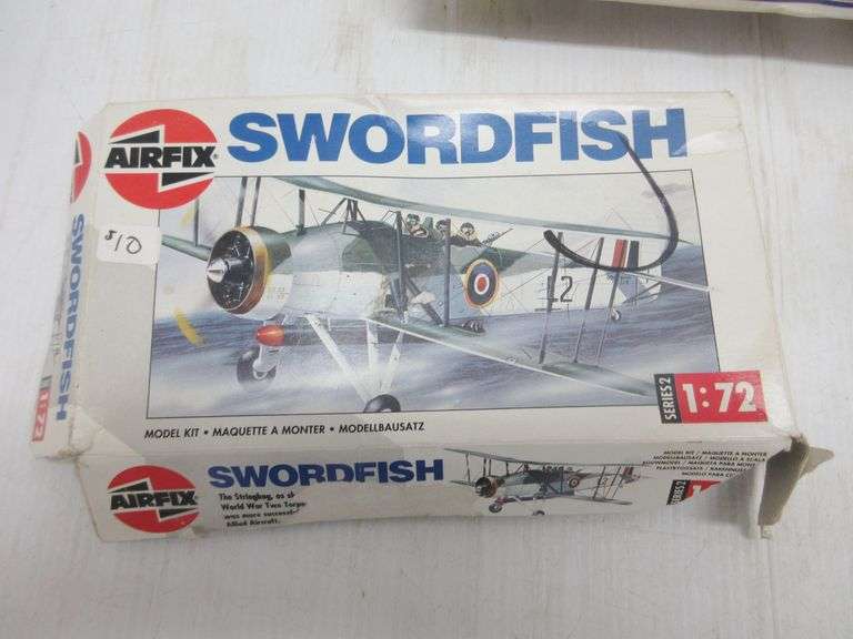 (5) Models, includes: Older AMT "Intrepid" Civil War hot air balloon ...