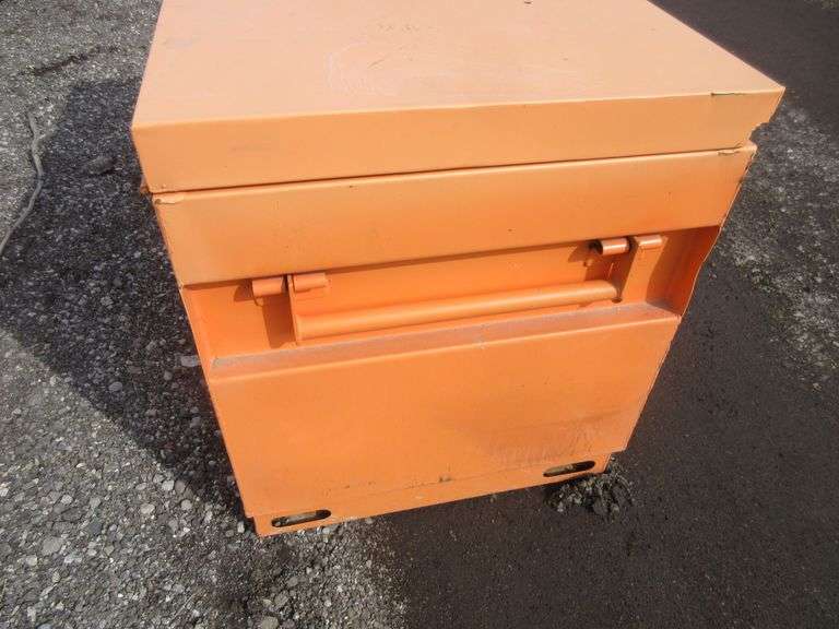 Klein job box, 48"W x 24"D x 28"H, very good - Albrecht Auction Service