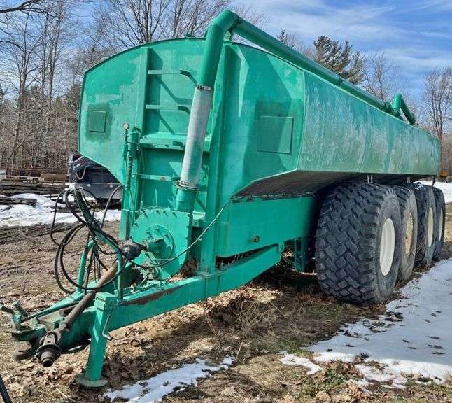 Houle 9500-Gallon Manure Tanker, Good Tires All Around - Albrecht ...