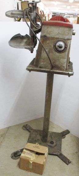 Red Devil paint shaker, made in USA, works great - Albrecht Auction Service