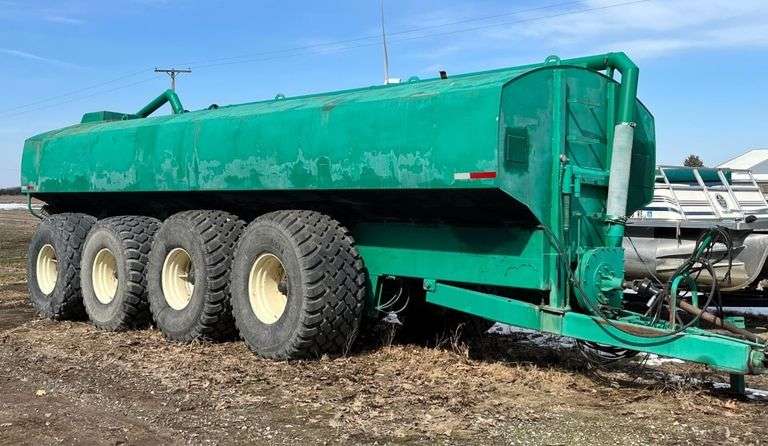 Houle 9500-Gallon Manure Tanker, Good Tires All Around - Albrecht ...