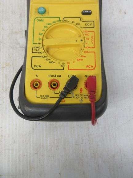 UEI Digital multimeter, Model No. DM 420 with leads, works great ...