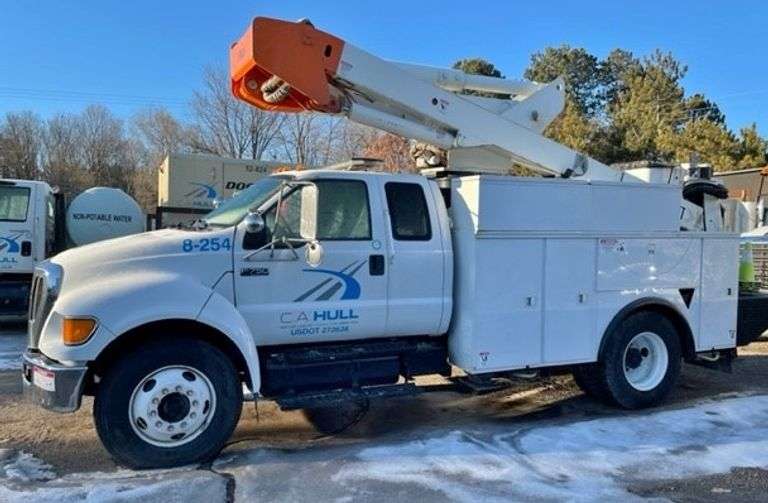 2008 Ford F-750 Super Duty Extended Cab Aerial Bucket Truck, 4x2 ...
