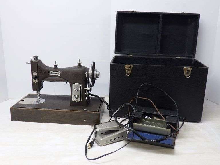 Antique domestic rotary sewing machine, 18 1/4"W x 9 5/8"D x 13 3/5"H ...