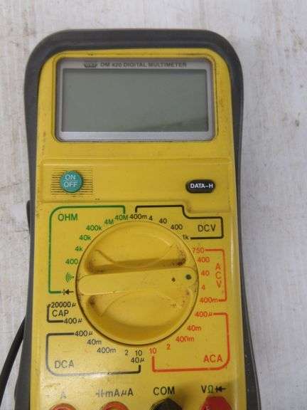 UEI Digital multimeter, Model No. DM 420 with leads, works great ...