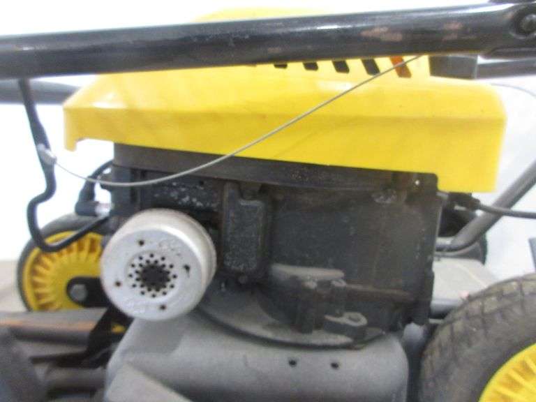 Yard Man 4HP edger, ran when last used - Albrecht Auction Service