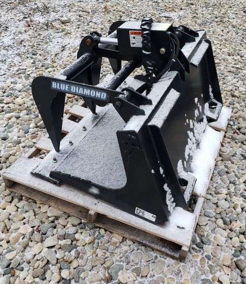 Blue Diamond Mini Skid Steer Grapple Bucket (Solid Bottom), Like New ...