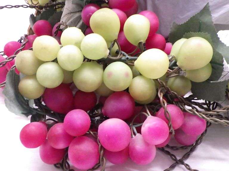 (5) Sets of large grape lights, work - Albrecht Auction Service