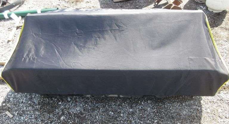 FRABILL Ranger XL twin ice shanty with LED lights and two-piece hutch ...