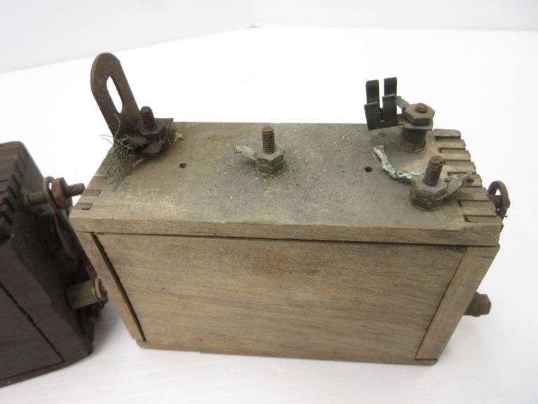 (2) Antique wood car batteries, 5" - Albrecht Auction Service