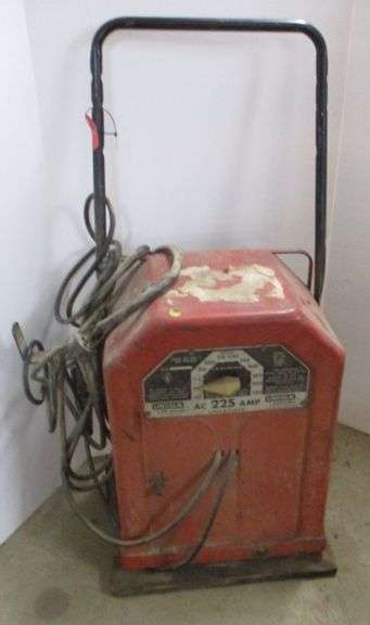 Lincoln arc welder, 225 AMP, last used five years ago, stored inside ...