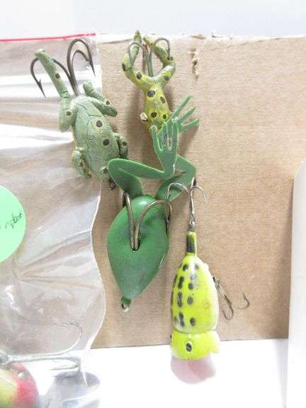 (9) Vintage frog lures, includes: Paw Paw, Heddon Dowagiac, Creek Club ...