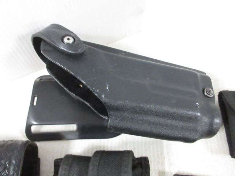 (2) Dual mags, holster, flashlight, mace, glove, handcuffs, and shotgun ...