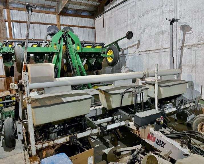 1990 New Idea 9100 6-Row Planter, Precision Finger Pickup Meters, Kinze ...