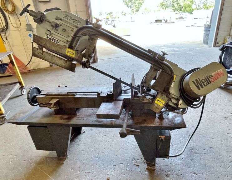 Wellsaw Model 1016 Bandsaw, Cuts 10 1/2" Rounds, 10" x 16" Rectangles, and 10" x 9" 45°s, 1 ...