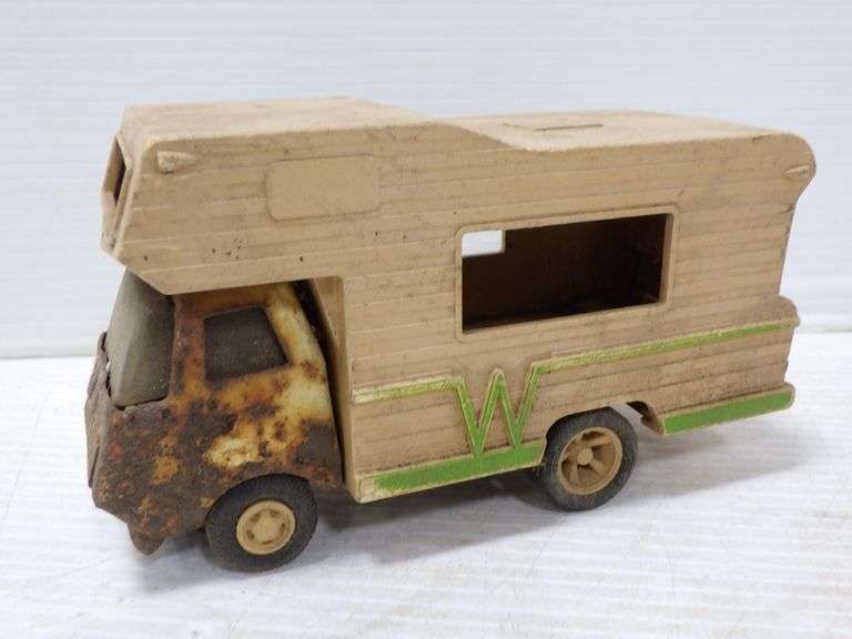 Vintage 1970's Mini-Tonka 6 1/4" Winnebago, 2 1/2" x 6 1/2" x 3 1/2"H ...