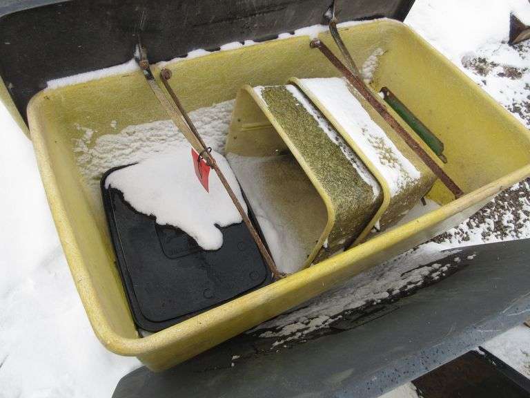 (4) Dry fertilizer hoppers and (8) insecticide hoppers for a John Deere ...