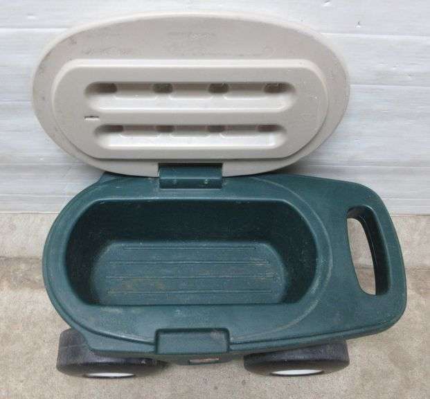 Step 2 garden cart with storage, seat lifts up, 12"W x 21"L x 11 1/2"H ...