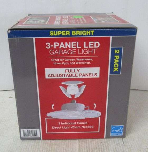 2-Pack Three-panel LED garage light, new - Albrecht Auction Service