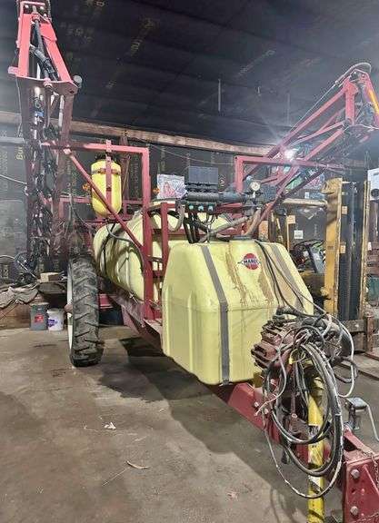 Hardi Navigator 550 Sprayer, 60' Booms, Hydraulic Fold, Inductor and ...