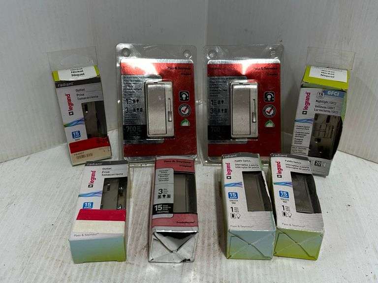 Silver GFI plugs and switches, NIB - Albrecht Auction Service