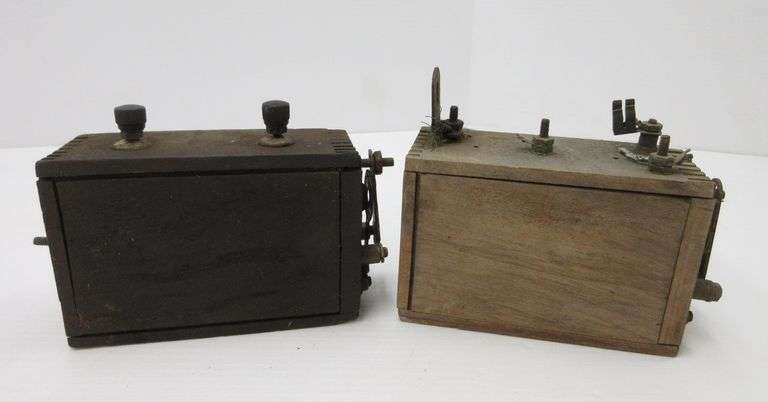 (2) Antique wood car batteries, 5" - Albrecht Auction Service