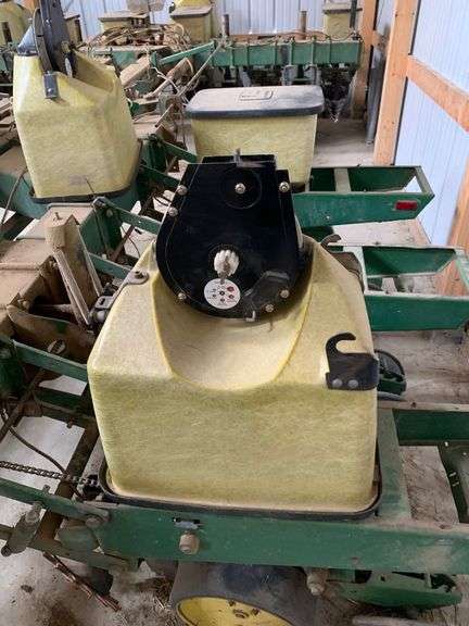 This item Selling ABSOLUTE! ~~~ John Deere 7000 Planter, 12-Row with ...