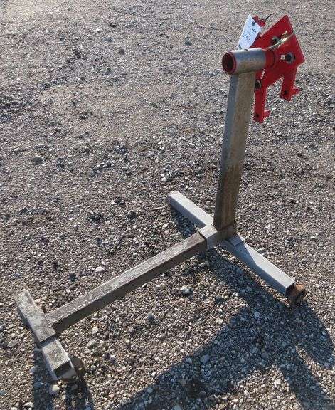 Larin engine stand, heavy duty, holds up to 750 lbs. in good condition ...